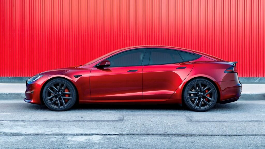 Data Leak Reveals Tesla Secrets: Massive Autopilot Failures and ...